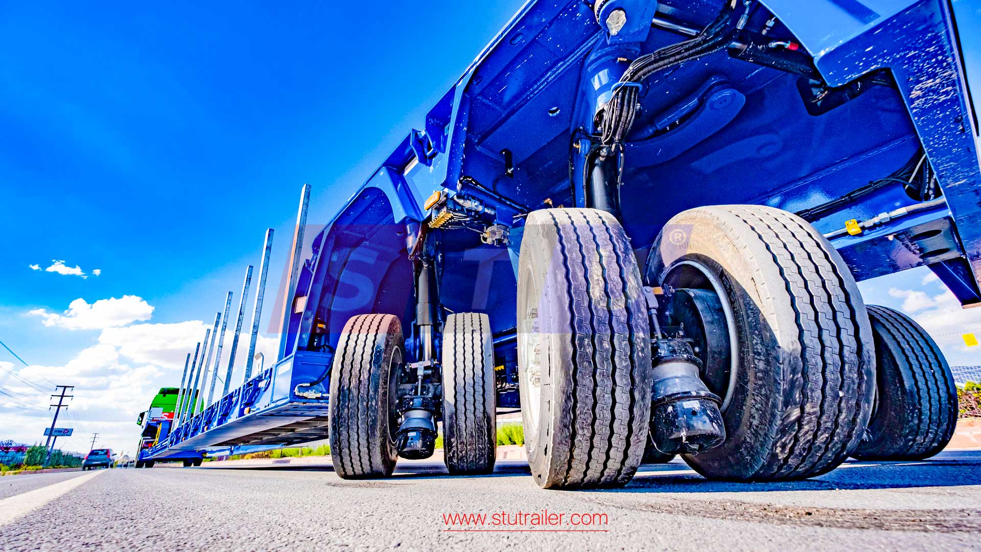 Discover your new low loader.